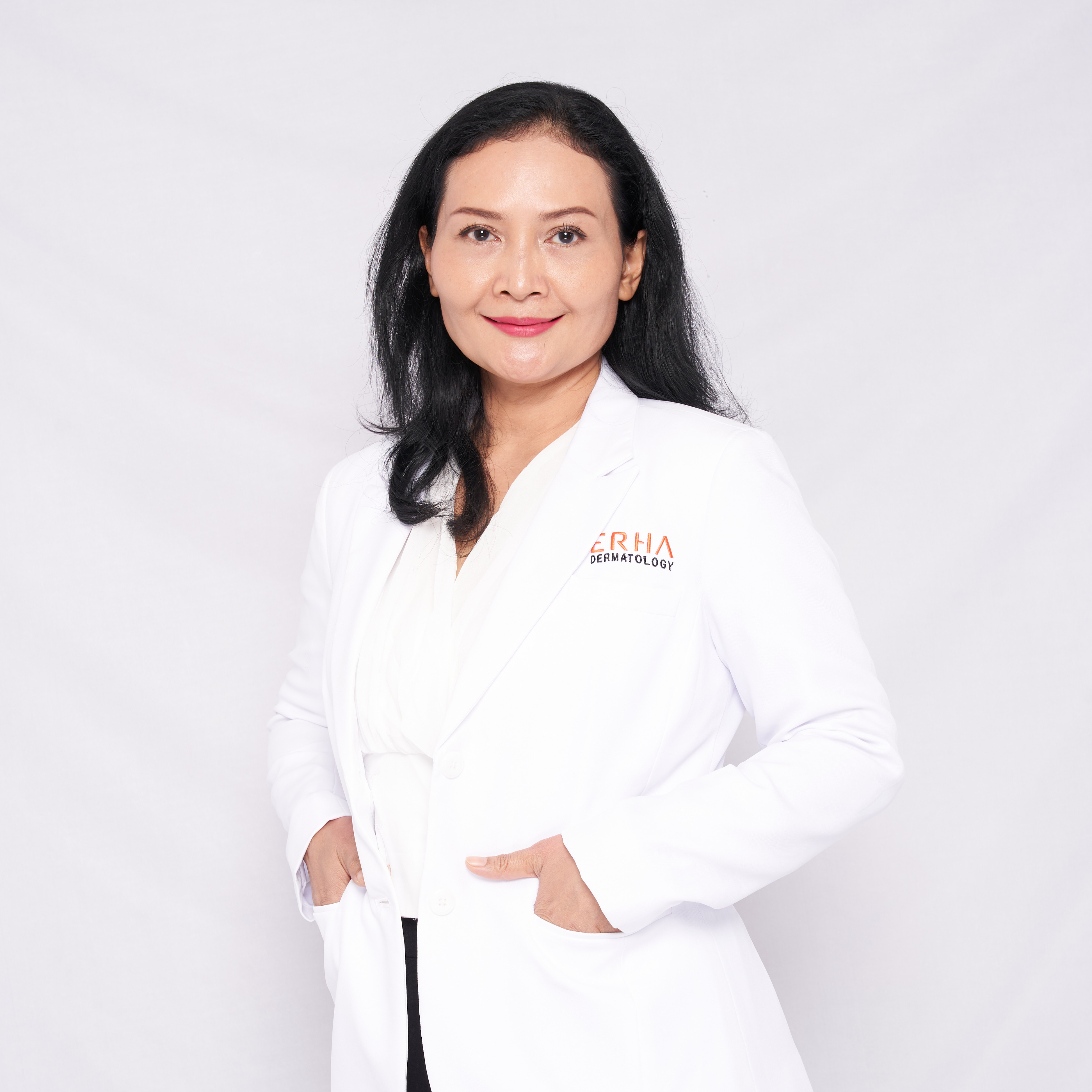 dr. Ni Luh Putu Pitawati, Sp.DVE