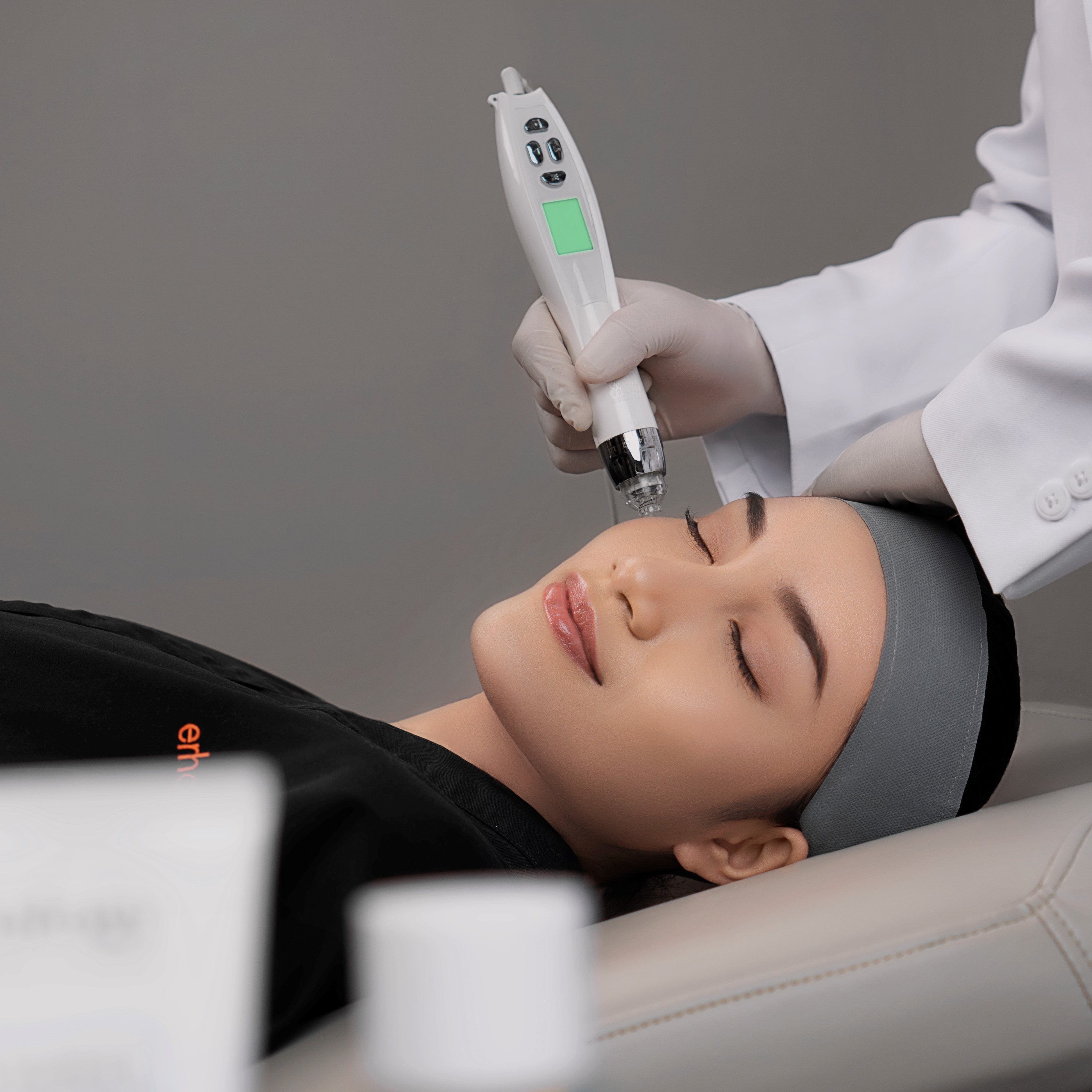 Complete Restoration Therapy (CRT) by Microneedle for Mid Lower Face ...